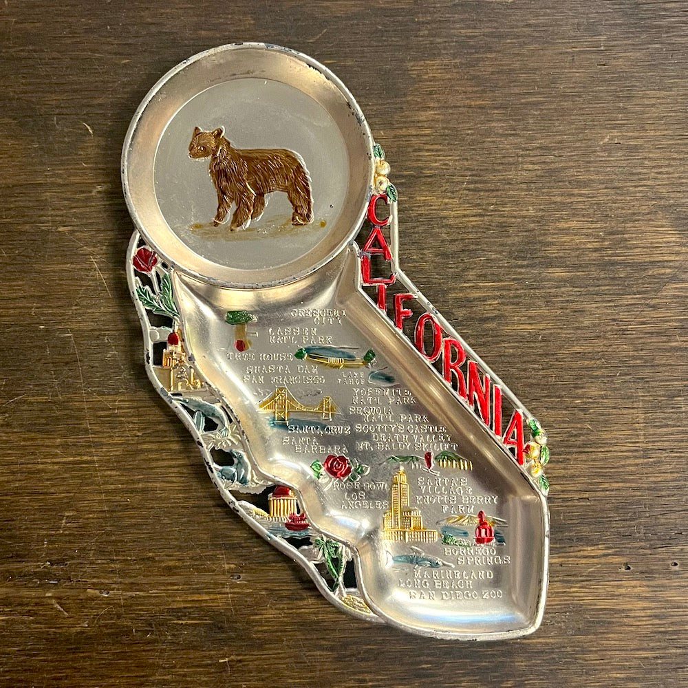 Vintage Souvenir State Ashtrays – Pygmy Hippo Shoppe